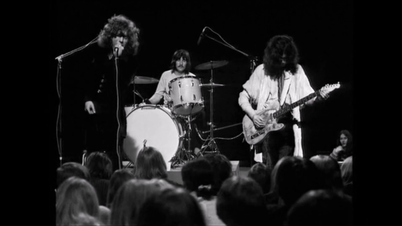 Led Zeppelin – Communication Breakdown live @ Denmark Radio 1969 ...